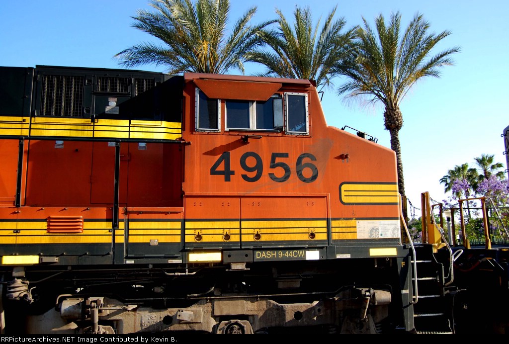 BNSF 4956